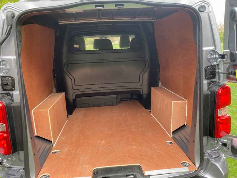 6-Seater Crew Van Hire | Ford Transit Custom – Kendall Cars